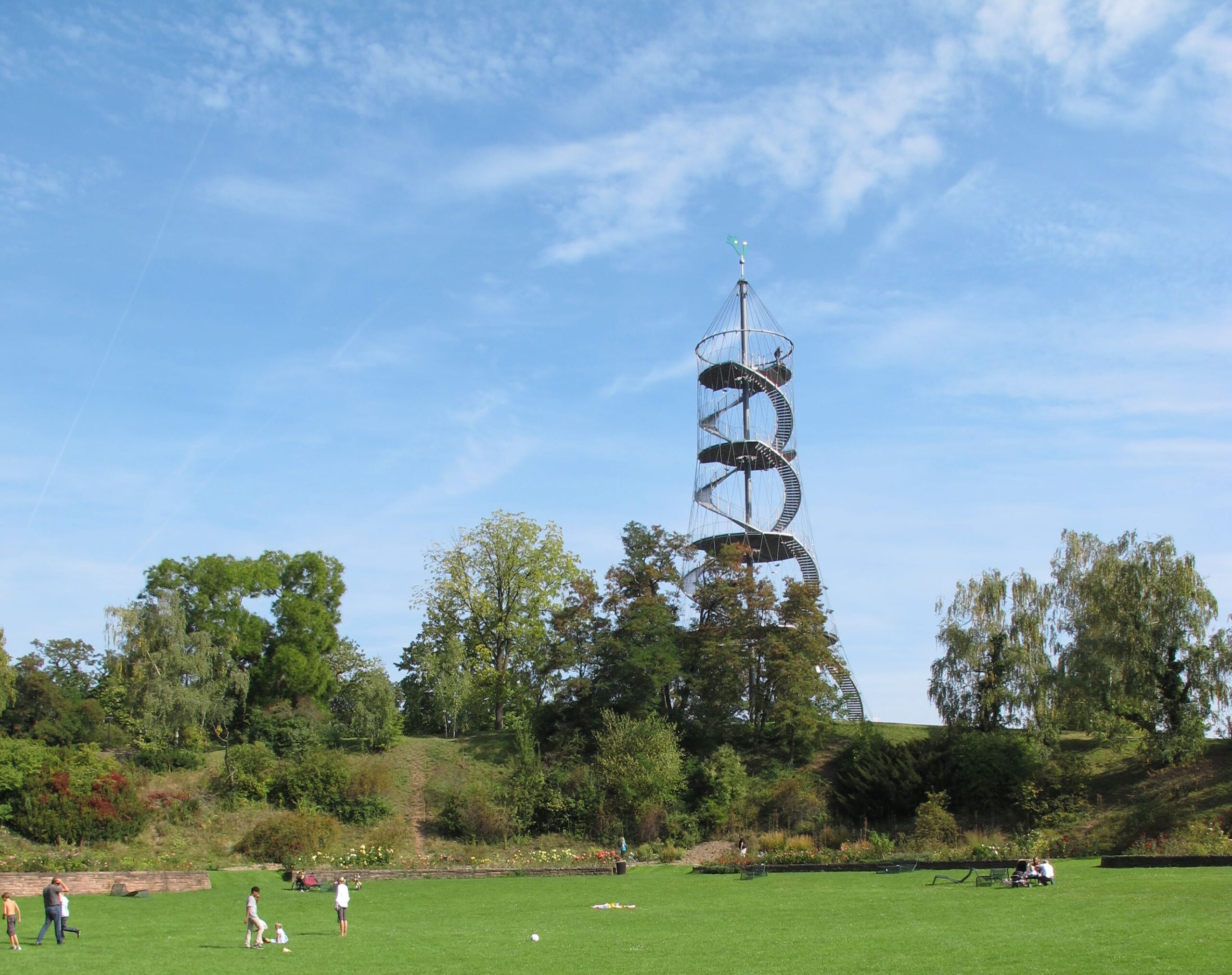 TREPPEN, STIEGEN, STÄFFELE: DER KILLESBERGTURM Gabriele Kalmbach